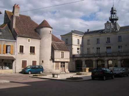 Cafe de Tannay village